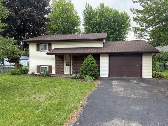 1127 Bonnie View Dr, Sturgeon Bay, WI 54235