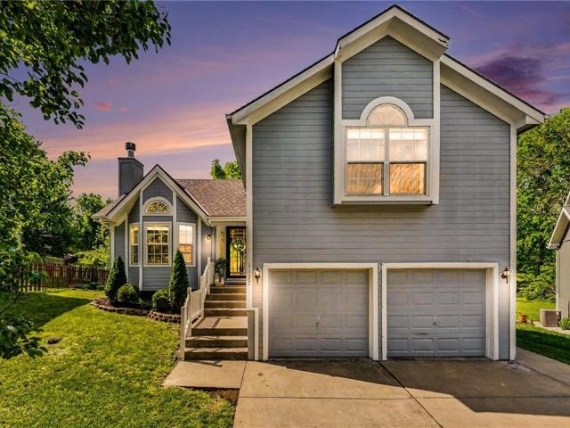 1127 Cardinal Drive