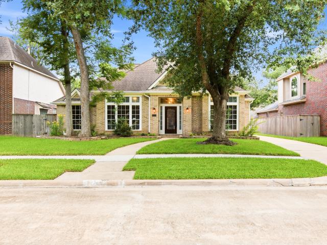1127 Glendale Drive