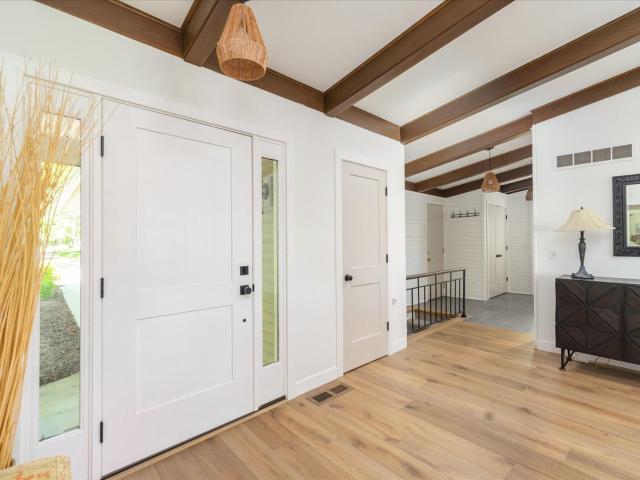 1127 Loganberry Lane