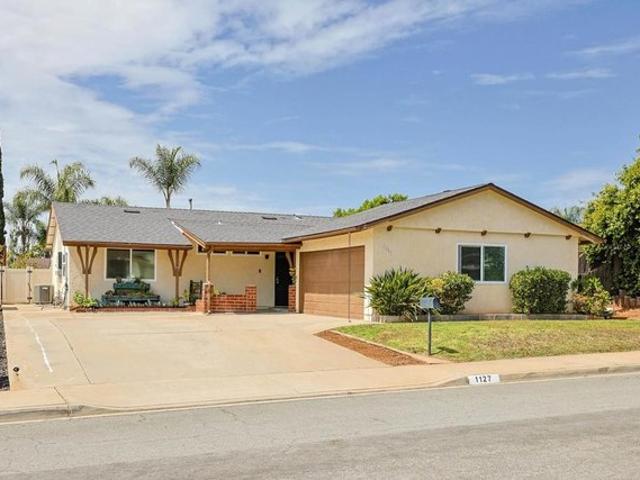 1127 Paula Way, Escondido, CA 92027