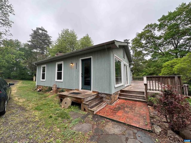1127 round hill dr
