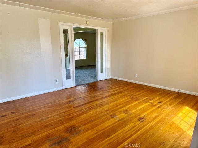 1127 W 23rd