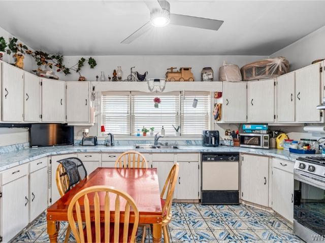 1127 Walden Avenue