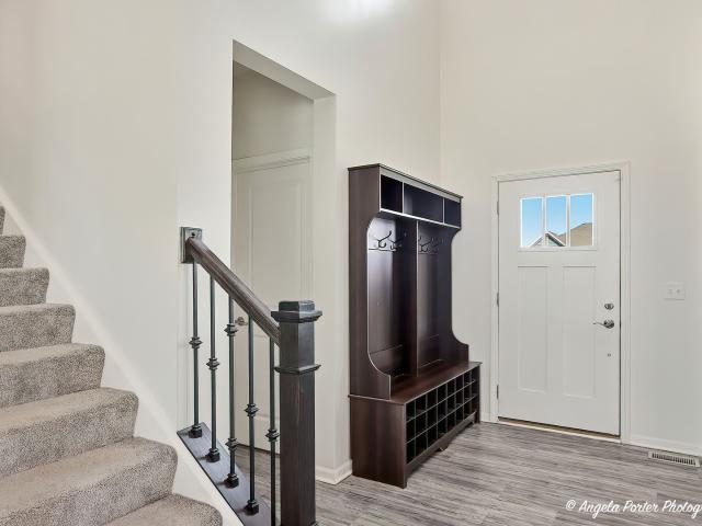 1127 Williamsbury Drive