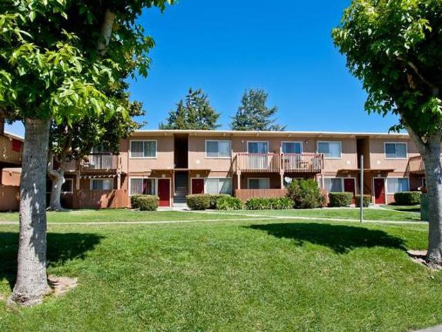 $1127 / 2br Soaring to Perfection