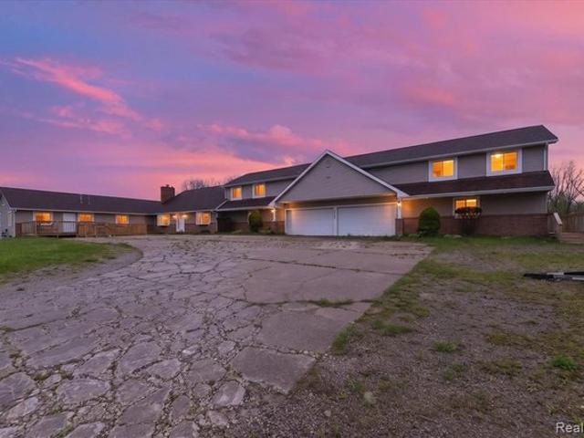 11280 Hegel Rd, Atlas, MI 48438