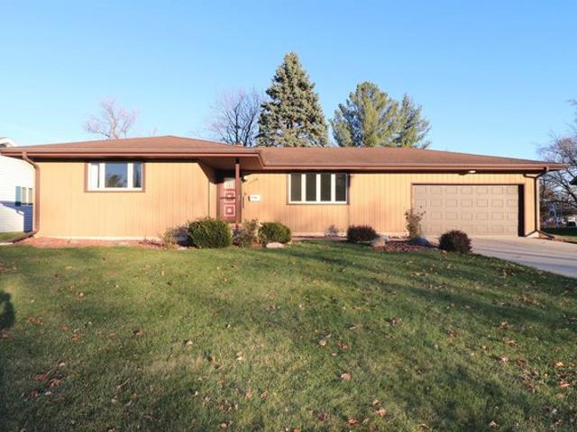 1128 N Osborne Ave, Janesville, WI 53548