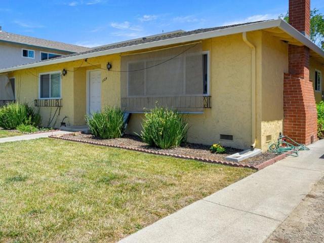 1128 Oakmont Drive