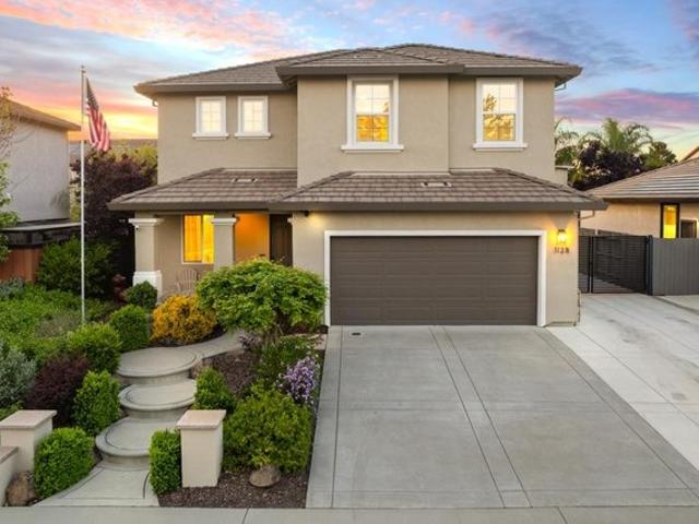 1128 Amington Dr, Roseville, CA 95747