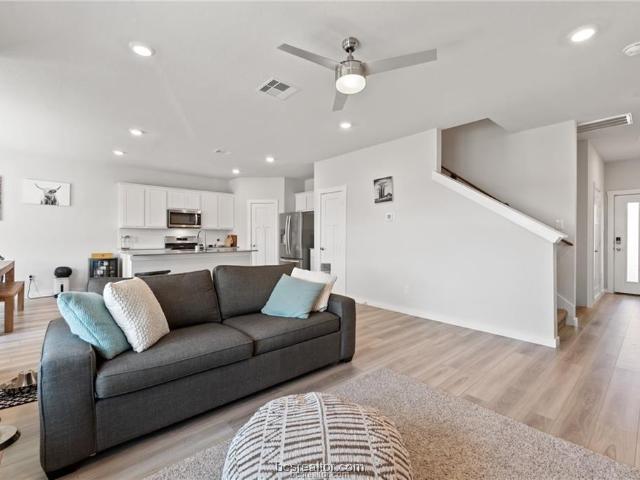 1128 Amistad Loop, College Station, TX 77845 | MLS #26000