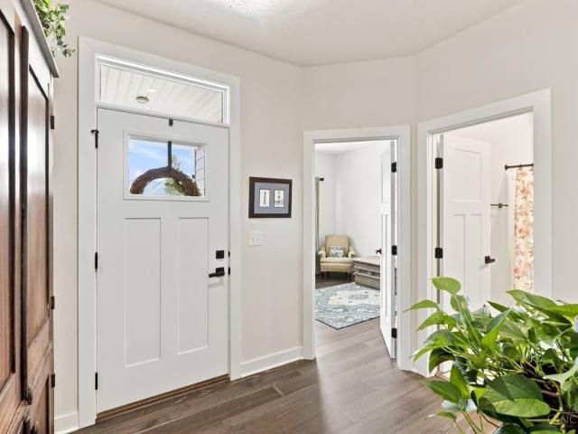 1128 Clover Field