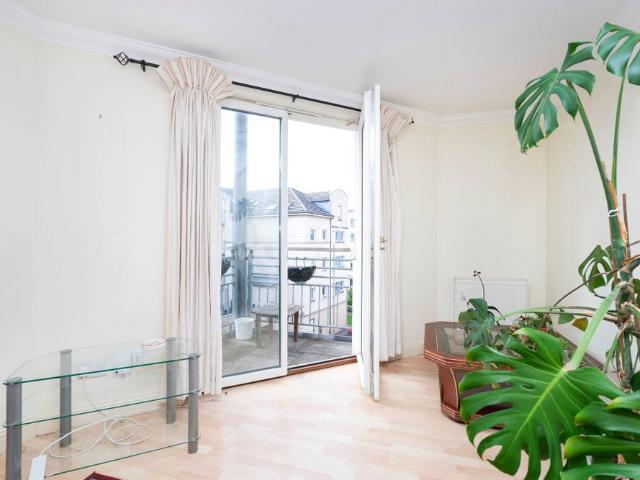 112/8 Crewe Road North