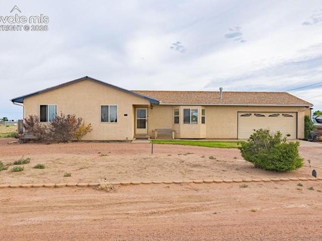 1128 E Rustic Dr, Pueblo, CO 81007