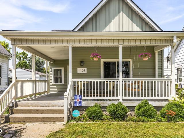1128 Pleasant Street