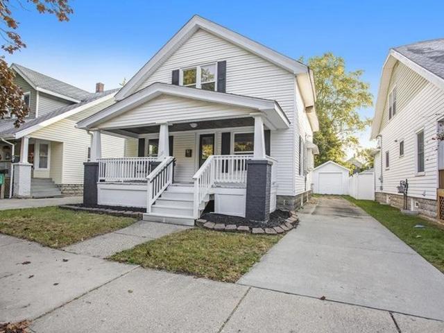 1128 Powers Ave NW, Grand Rapids, MI 49504