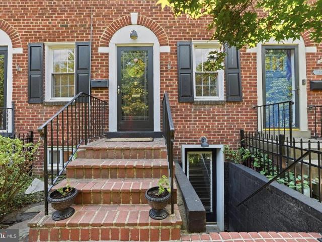 1128 Powhatan Street