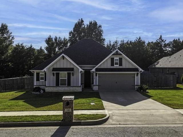 1128 Rhome Rd, Bullard, TX 75757