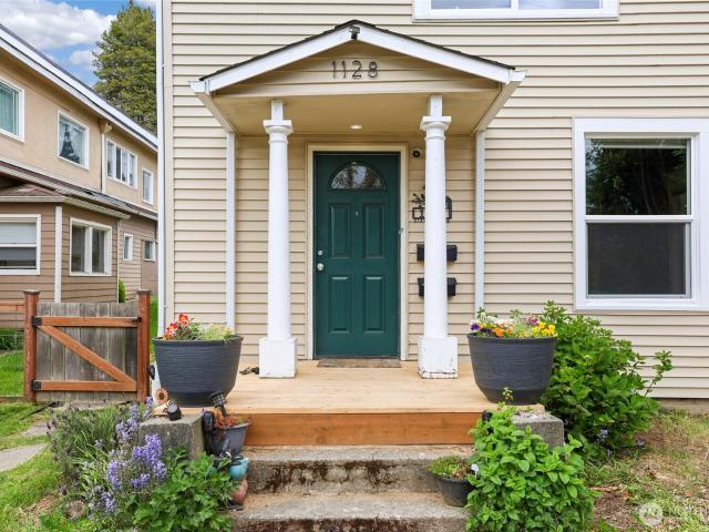 1128 State Avenue NE