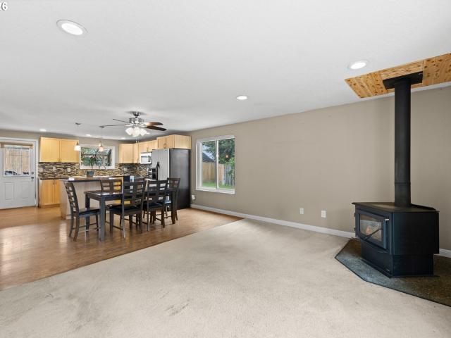 1128 se fir grove loop