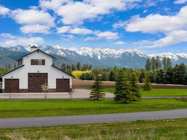 1128 Tree Farm Rd, Kalispell, MT 59901