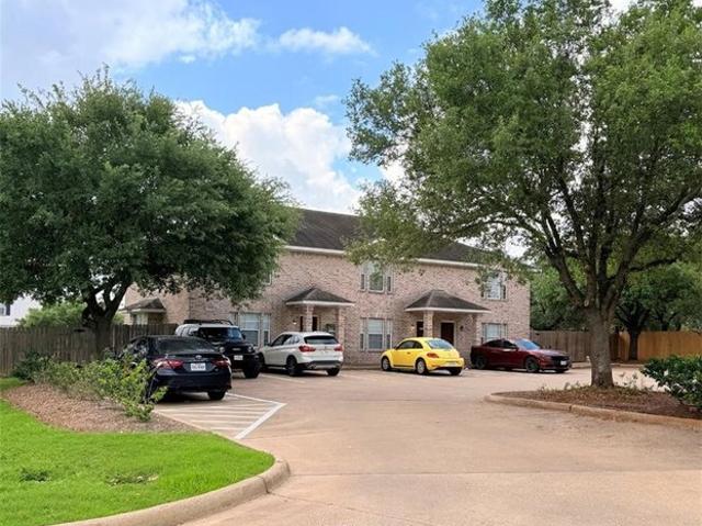 1128 1 Gridiron Dr, College Station, TX 77840