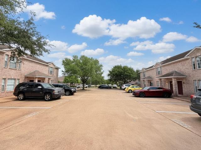 1128 1 Gridiron Drive