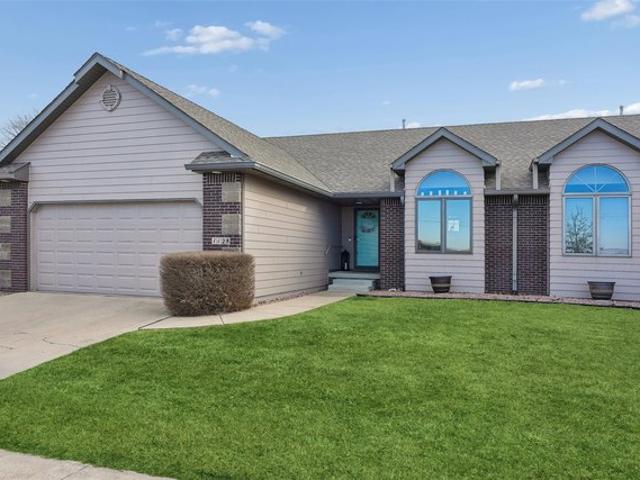 1128 8th St SE, Altoona, IA 50009