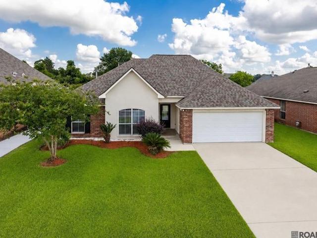11297 Shady Bend Dr, Denham Springs, LA 70726
