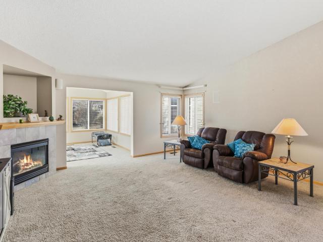 11294 London Court NE