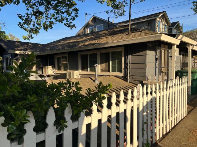 1129 Magnolia Avenue