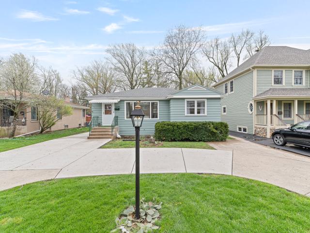 1129 Osterman Ave, Deerfield, IL 60015 | MLS #12617 | Compass