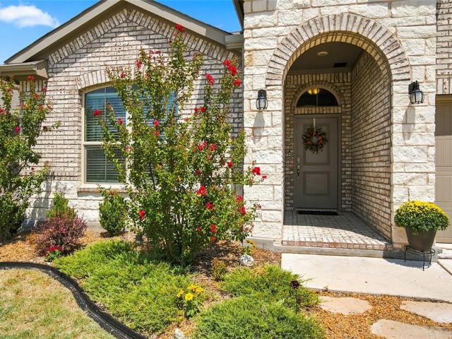 1129 Blackhorse Trail