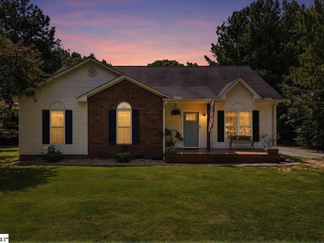 1129 Casey Rd, Woodruff, SC 29388