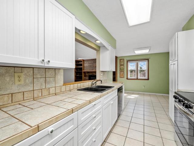 1129 Cayton Road