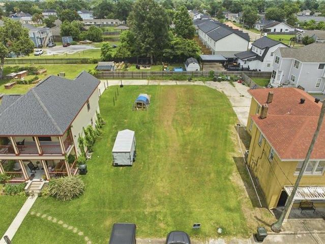 1129 Common St, Lake Charles, LA 70601