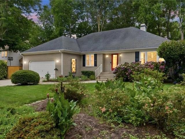1129 Cordova Ct, Virginia Beach, VA 23456