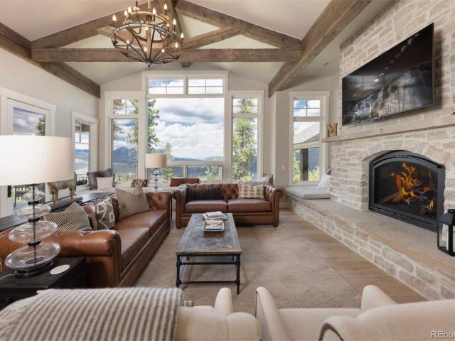 1129 Discovery Hill Drive