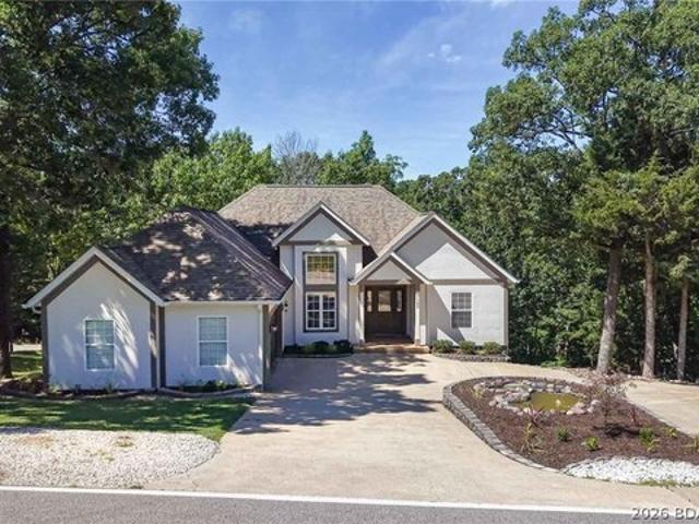 1129 Explorer Ct, Osage Beach, MO 65065