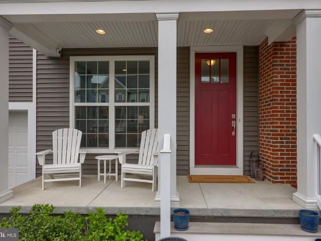 1129 Edgemoor Court
