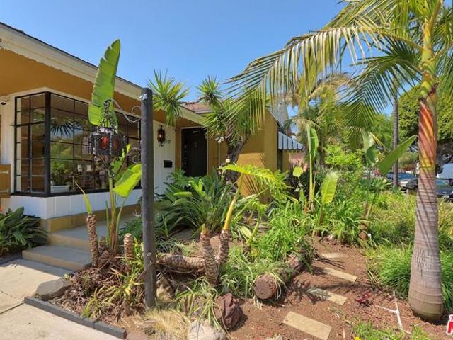 1129 Greenacre Ave, West Hollywood, CA 90046