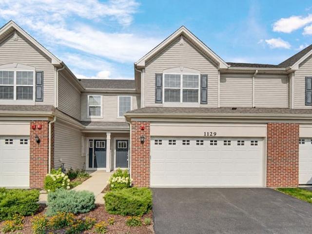 1129 Hawk Hollow Dr, Yorkville, IL 60560