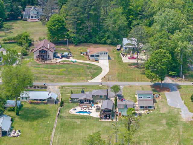 1129 Honeycomb Road