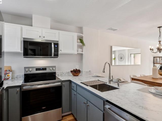 1129 Island Drive