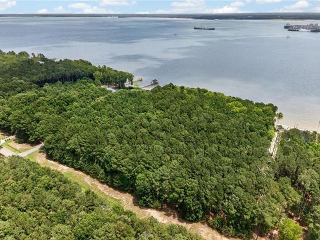 1129 Lawnes Neck DR