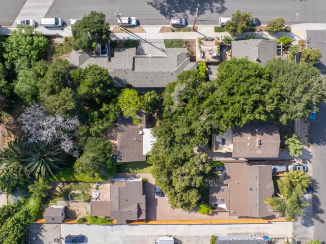 1129 San Pascual St, Santa Barbara, CA 93101 | MLS #26 1281 | Compass