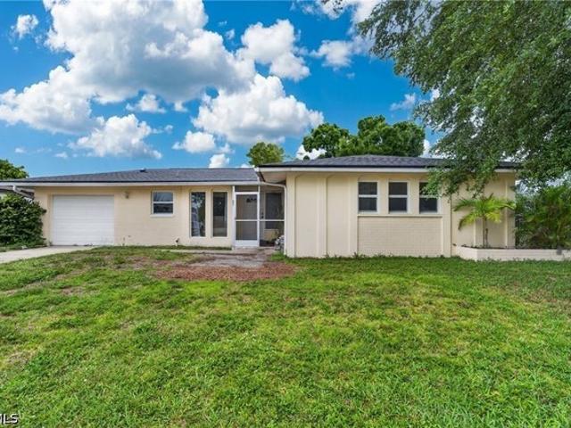 1129 SE 18th Ter, Cape Coral, FL 33990