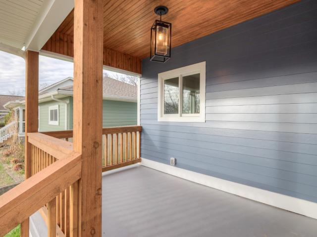 1129 Sharpe Ave