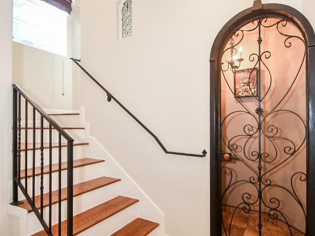 1129 W 15th 1/2 Street B