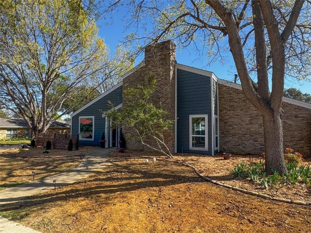 1129 Yorkshire Drive